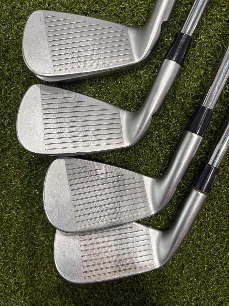 sold...please close....price drop....Ping Blueprint S 4-W Blue Dot ...