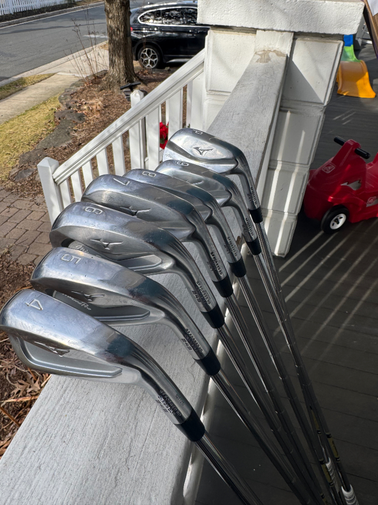 Price drop 🔥OG Callaway UW (Ventus Red), Srixon Driving Iron(Ventus ...