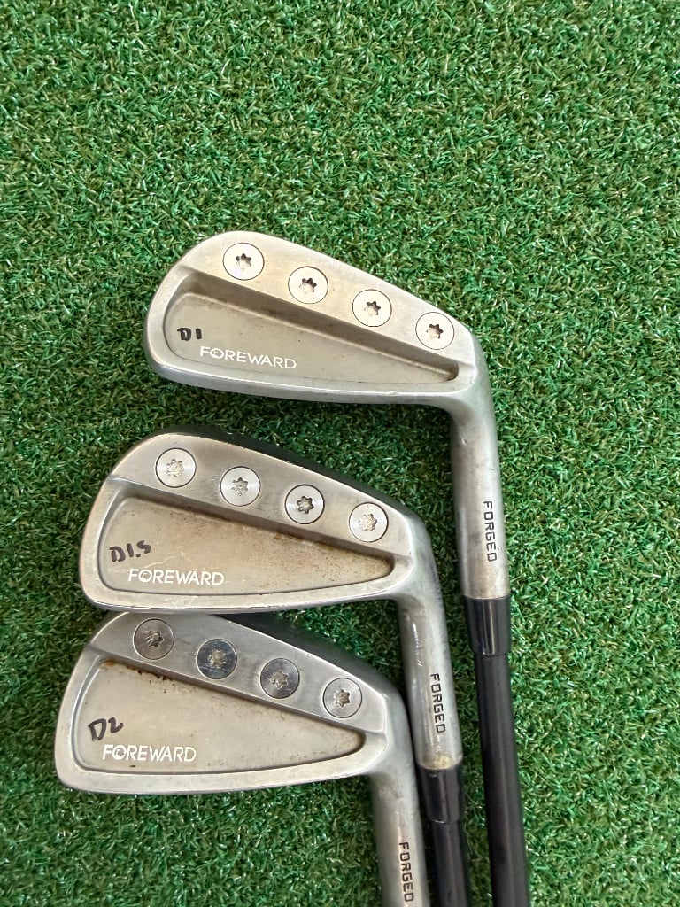 Foreward Irons & TCB Irons, also a Ping IDI & Kevin Burns 9310..... I ...