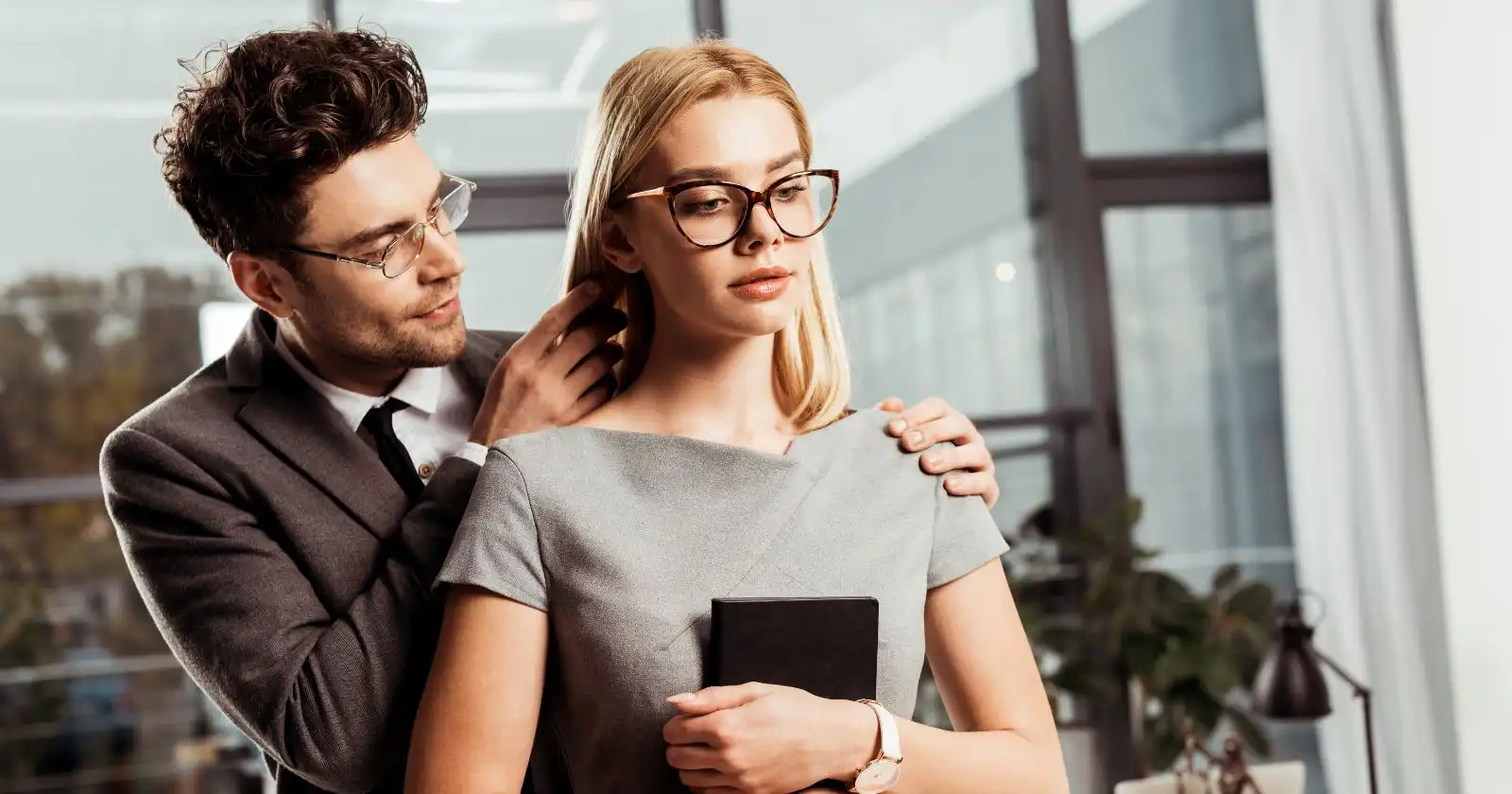 7 Steps to Safely Ask a Co-worker Out (Without Any HR Alarm Bells ...