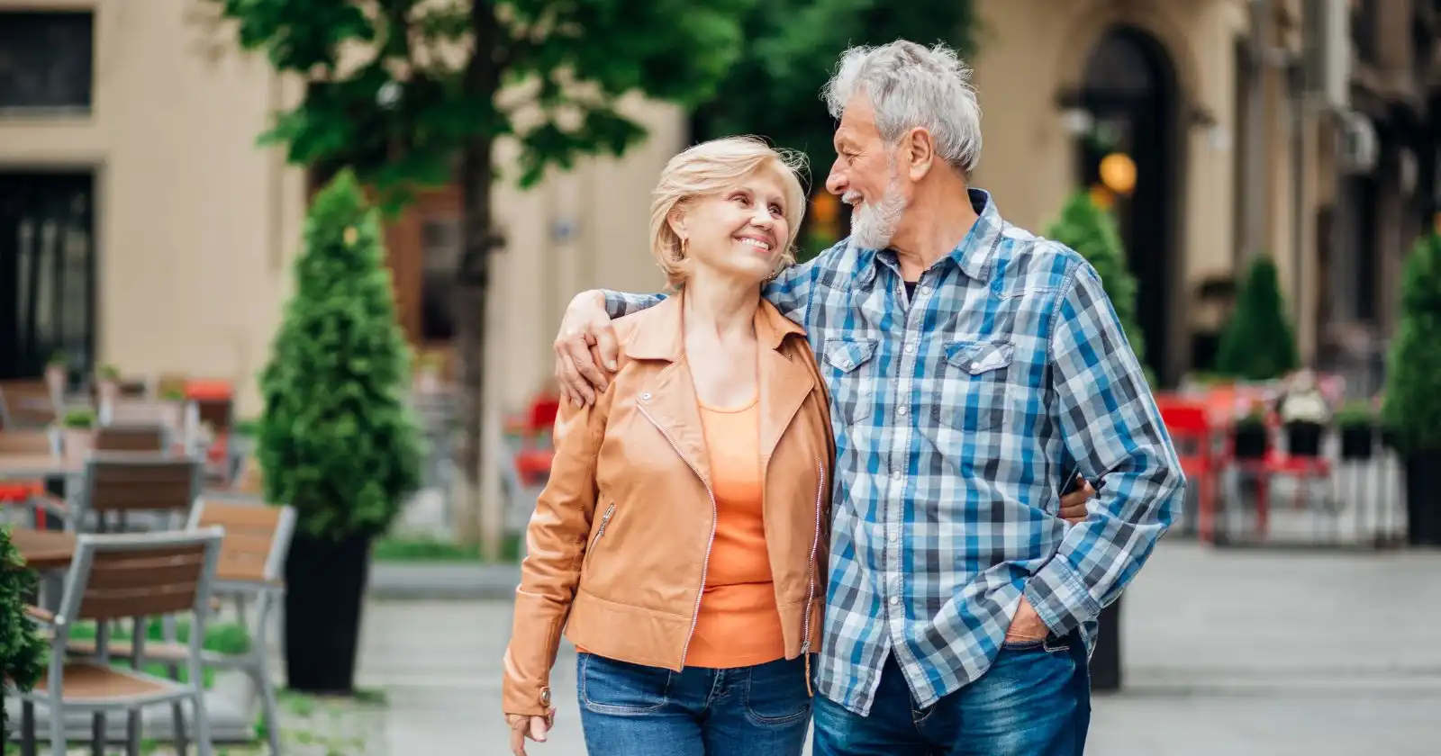 40 Unforgettable Ways to Celebrate Your 40th Wedding Anniversary ...
