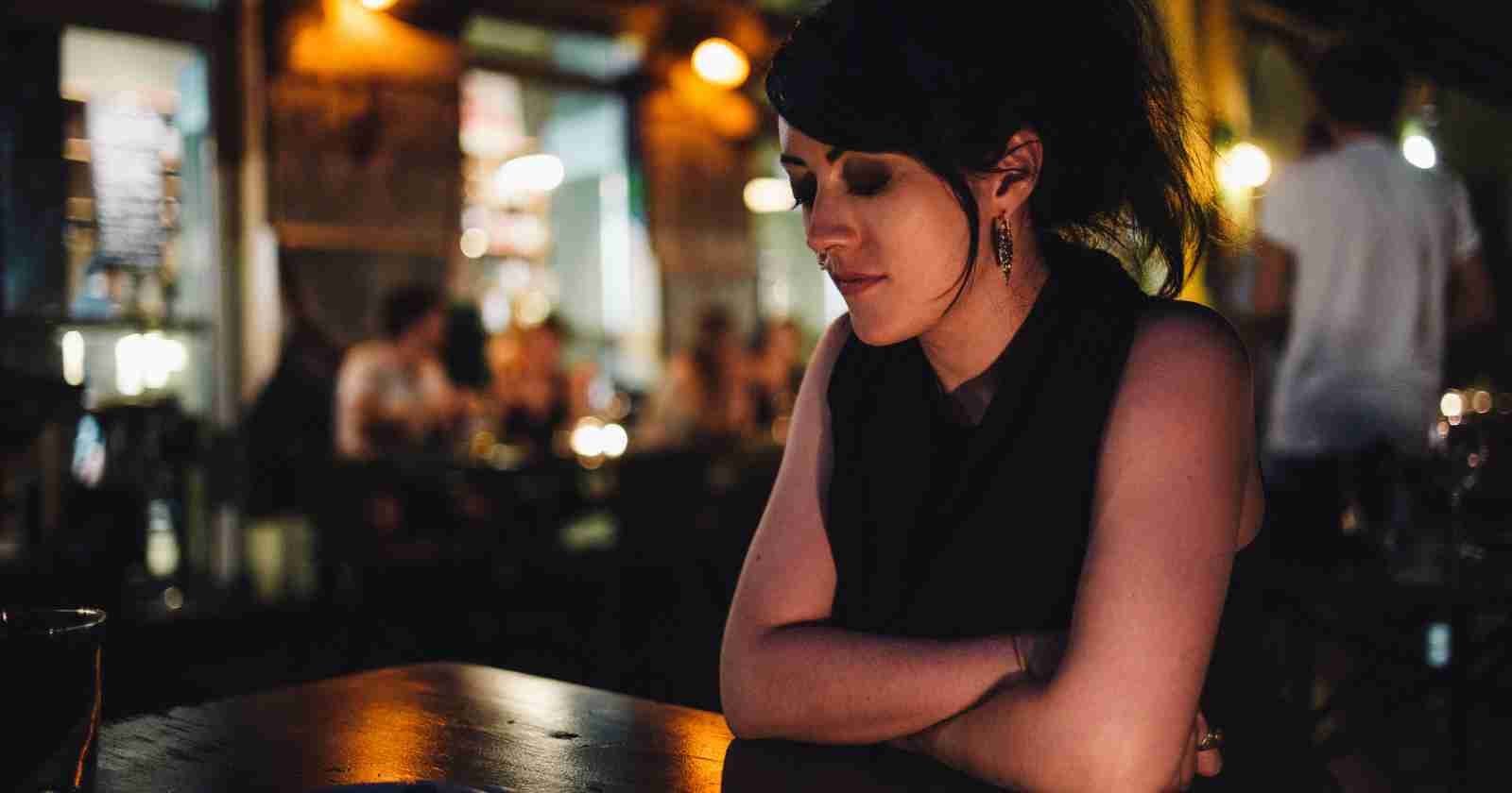 Is It Ok For A Single Woman To Go To A Bar Alone? - Relationships ...