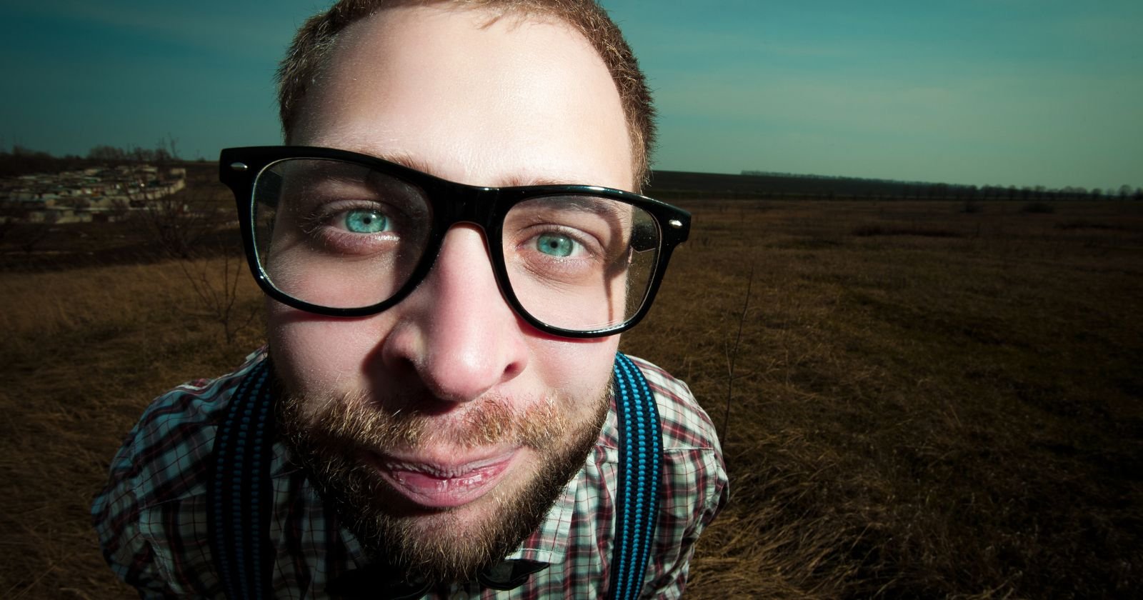 9 Reasons Why Nerdy Guys Are So Attractive To Women - Attraction ...