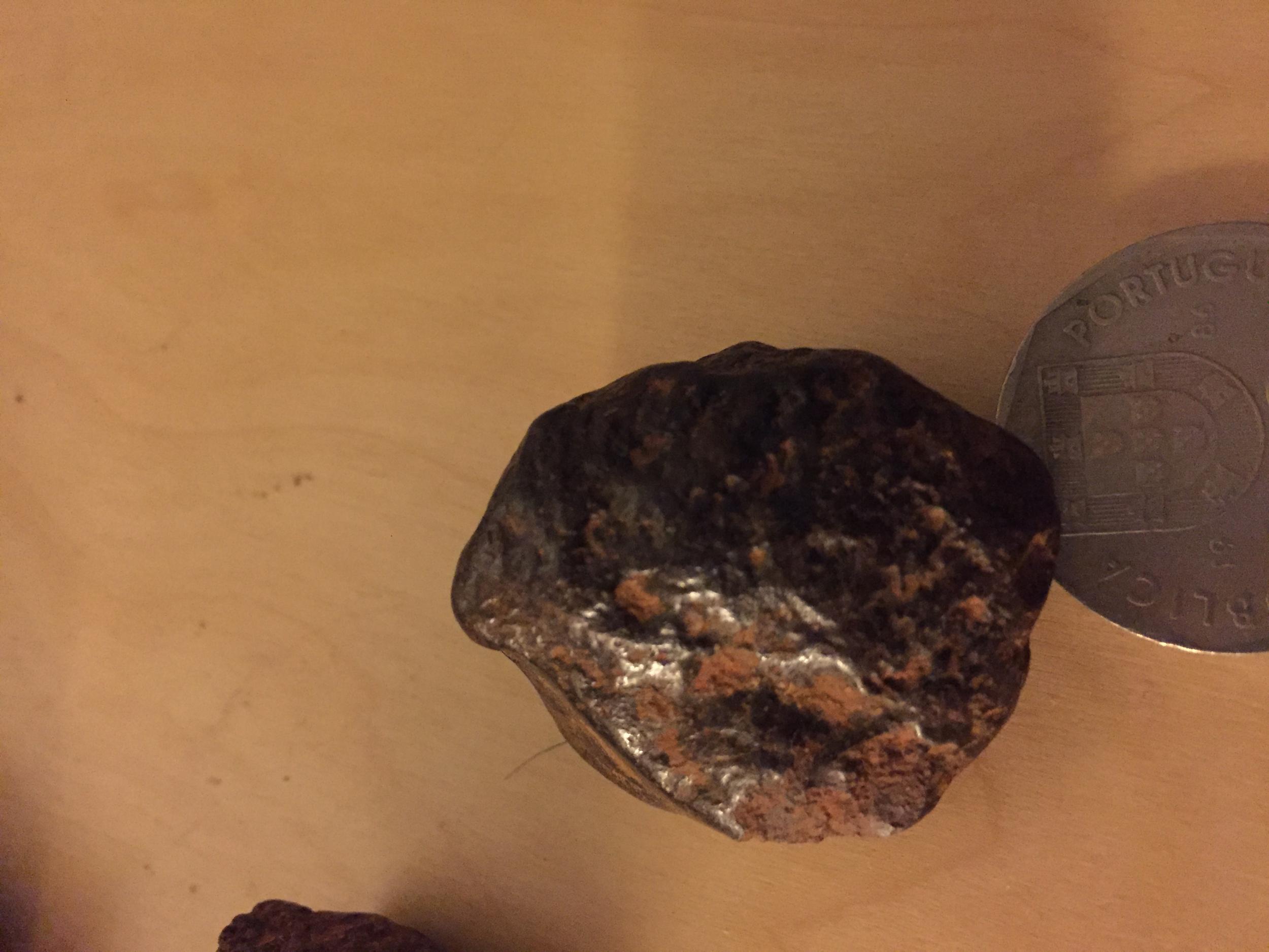 Are these meteorite fragments? - Rocks & Minerals - The Fossil Forum
