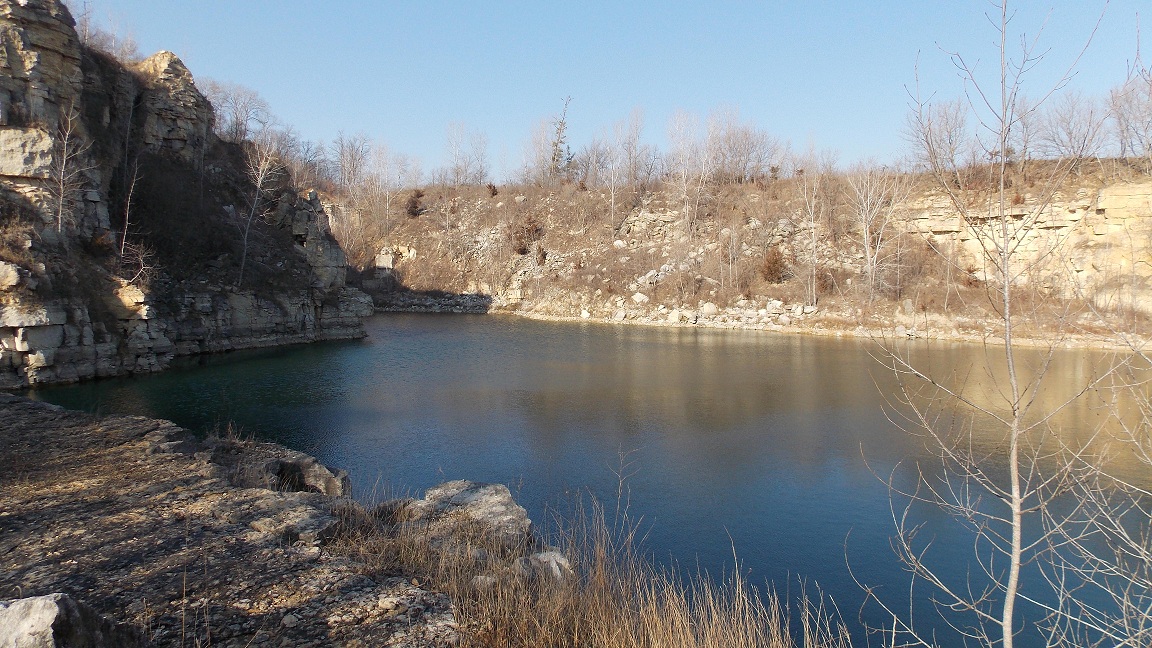 Hidden Quarry Lake Spectacular! - Fossil Hunting Trips - The Fossil Forum