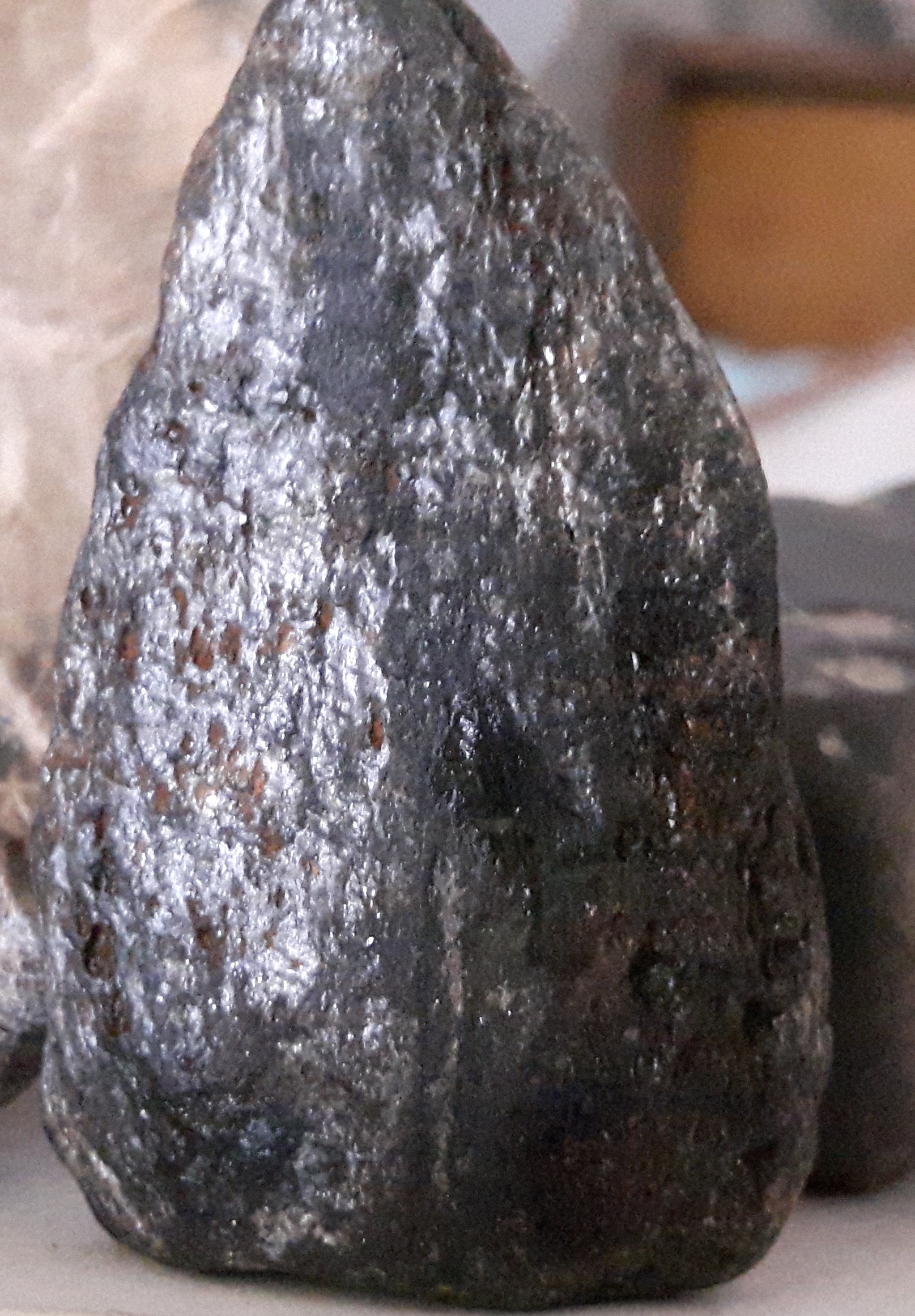 Silver looking rock in unique shape - Rocks & Minerals - The Fossil Forum