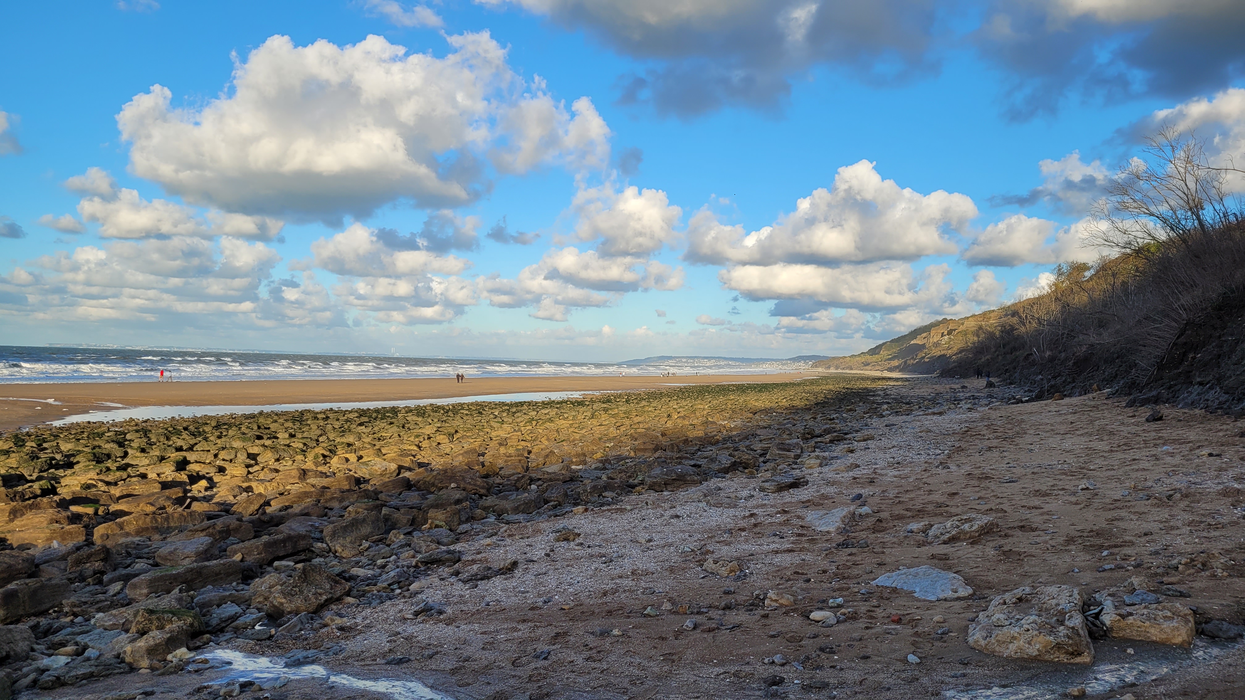 Fossil hunting weekend to Falaises des Vaches Noires (Jurassic of ...