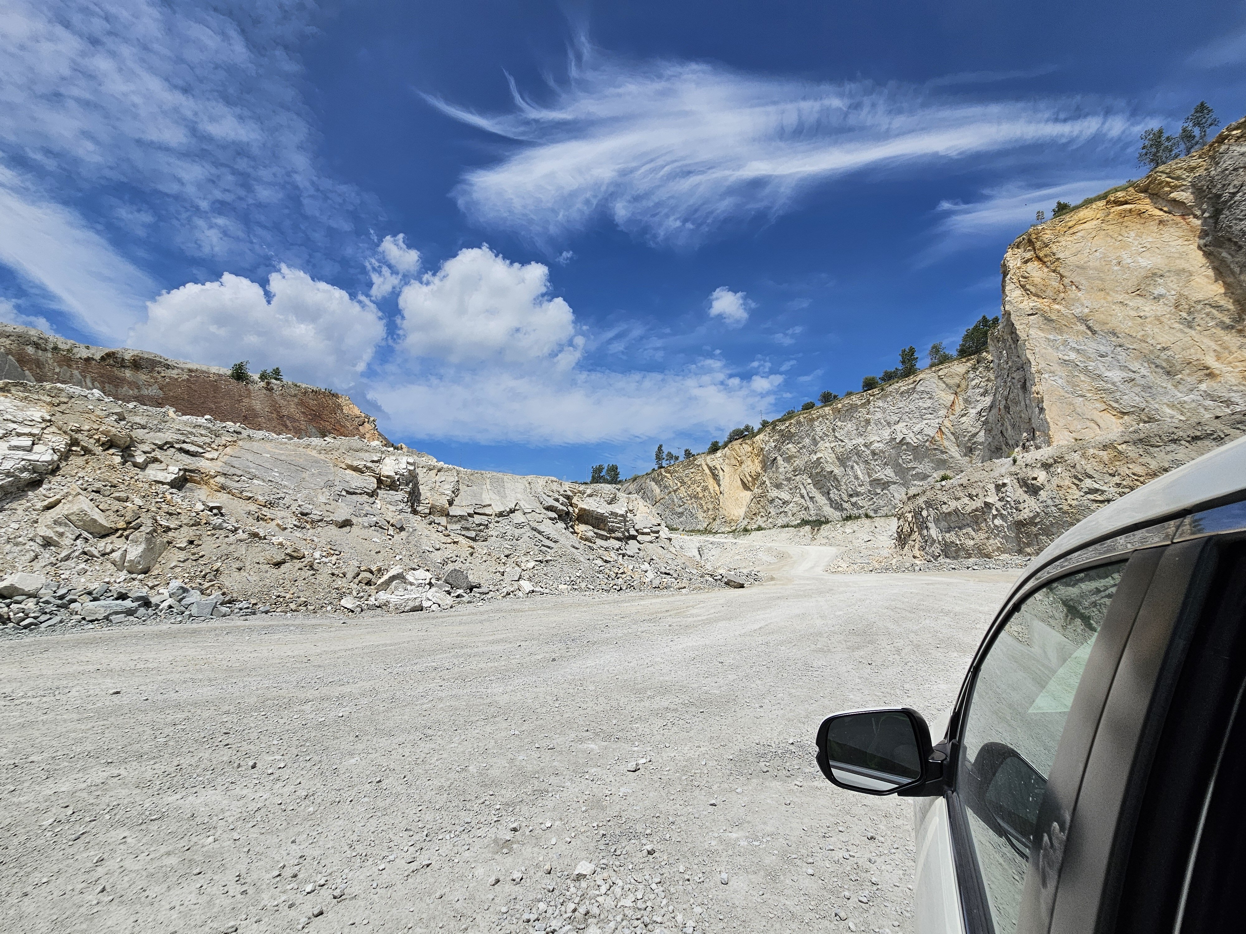 Kentland Indiana Quarry Trip - Fossil Hunting Trips - The Fossil Forum