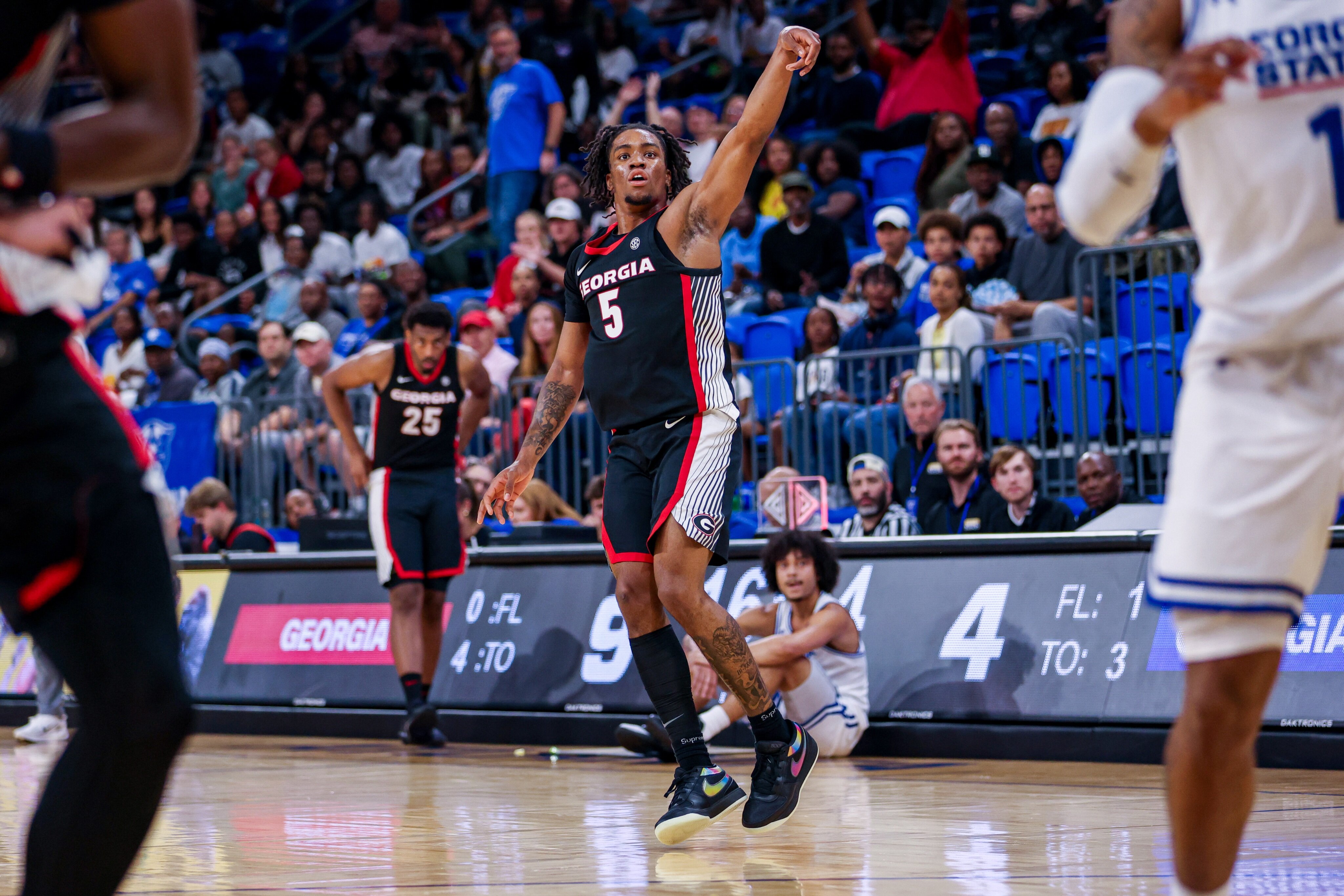 UGA Men's Basketball Defeats Georgia State 65-61 in Exhibition Game ...