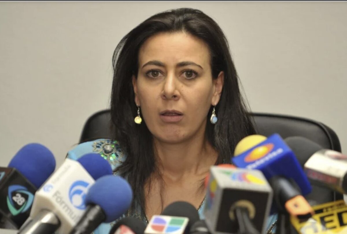 Lizette Farah demanda a Netflix - Noticias del día. - Memoria Colectiva