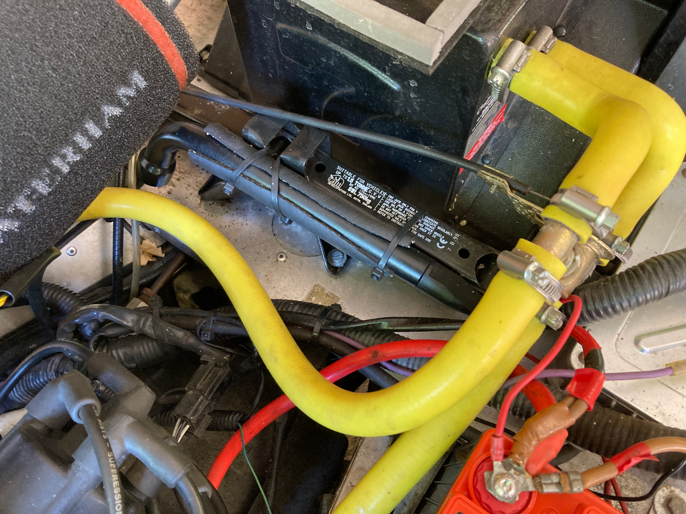 Engine bay tool or jack storage. - TechTalk - Caterham and Lotus Seven Club