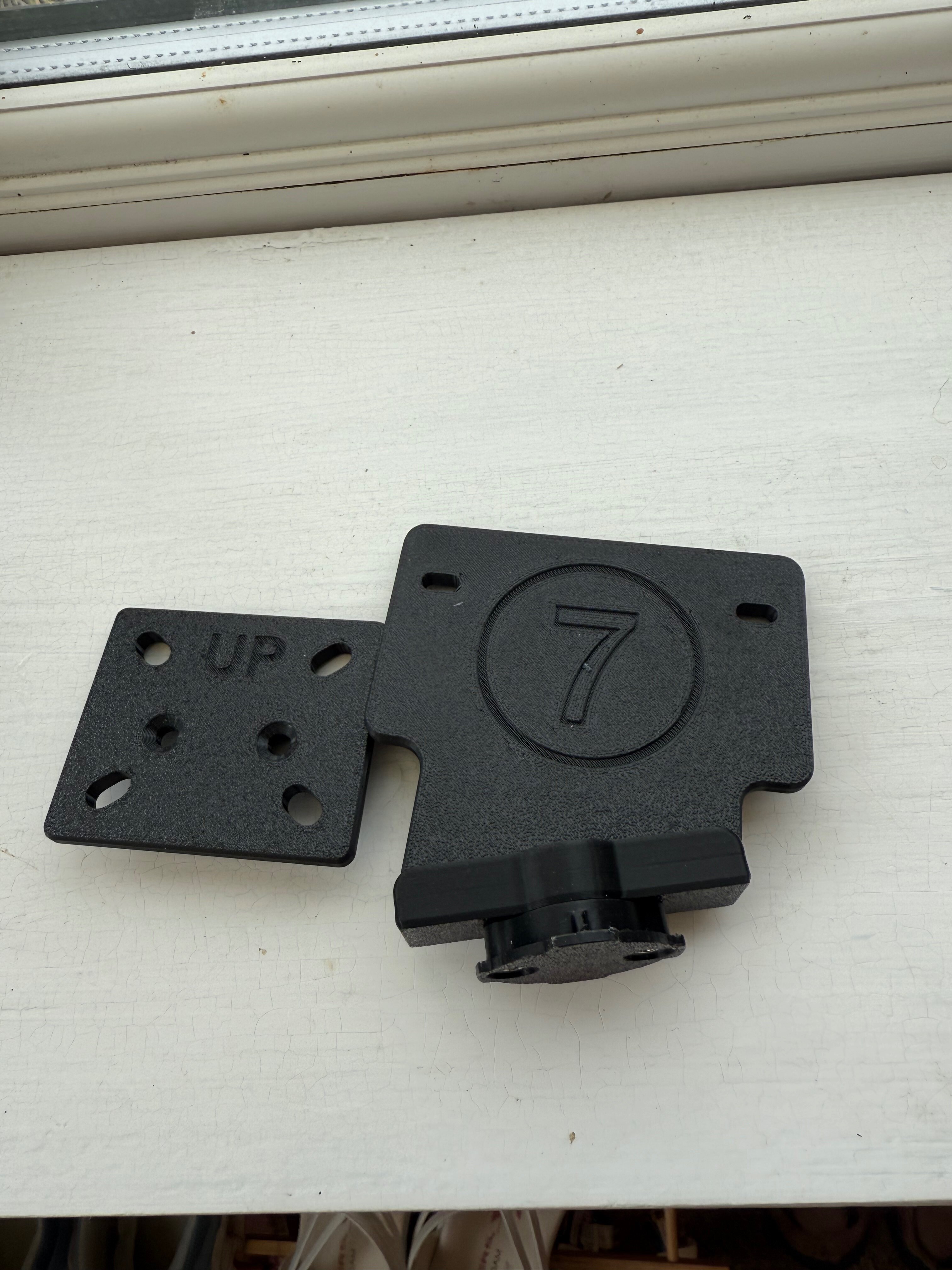 A 3D printed “7” phone mount. Surplus to requirements - Bob Phelps ...