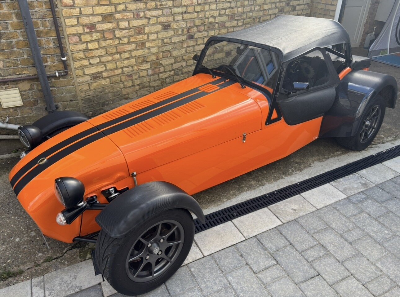 Standard roll bar half hood on FIA trackday bar - TechTalk - Caterham ...