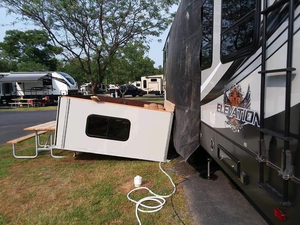 Broken welds and broken rollers - General Motorhome Discussion - Monacoers