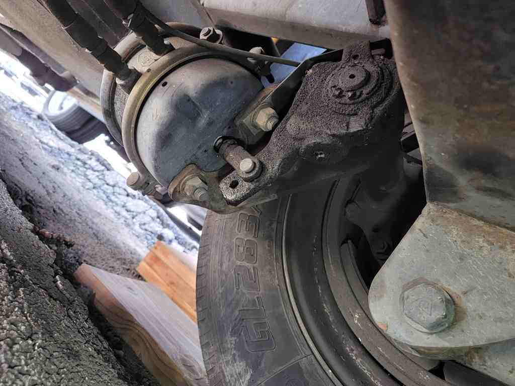Brake shoe(s) stuck to the brake drums(s) -again - Chassis, Handling ...