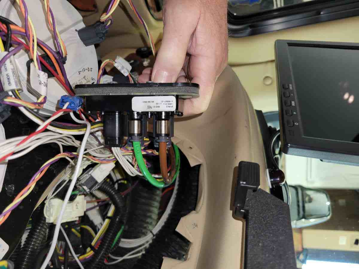Air Tanks and System not operational…Potential Leveling issues. HELP ...
