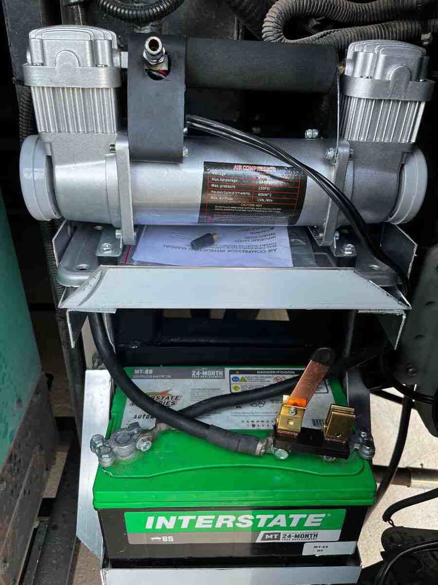 2003 Dynasty HWH & Thomas compressor - Compressed Air Systems - Monacoers