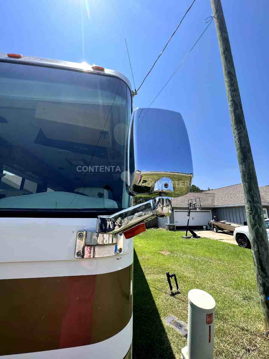 1998 Monaco Dynasty Duke – 38' Wide Body, No Slide. Clean Title in Hand ...