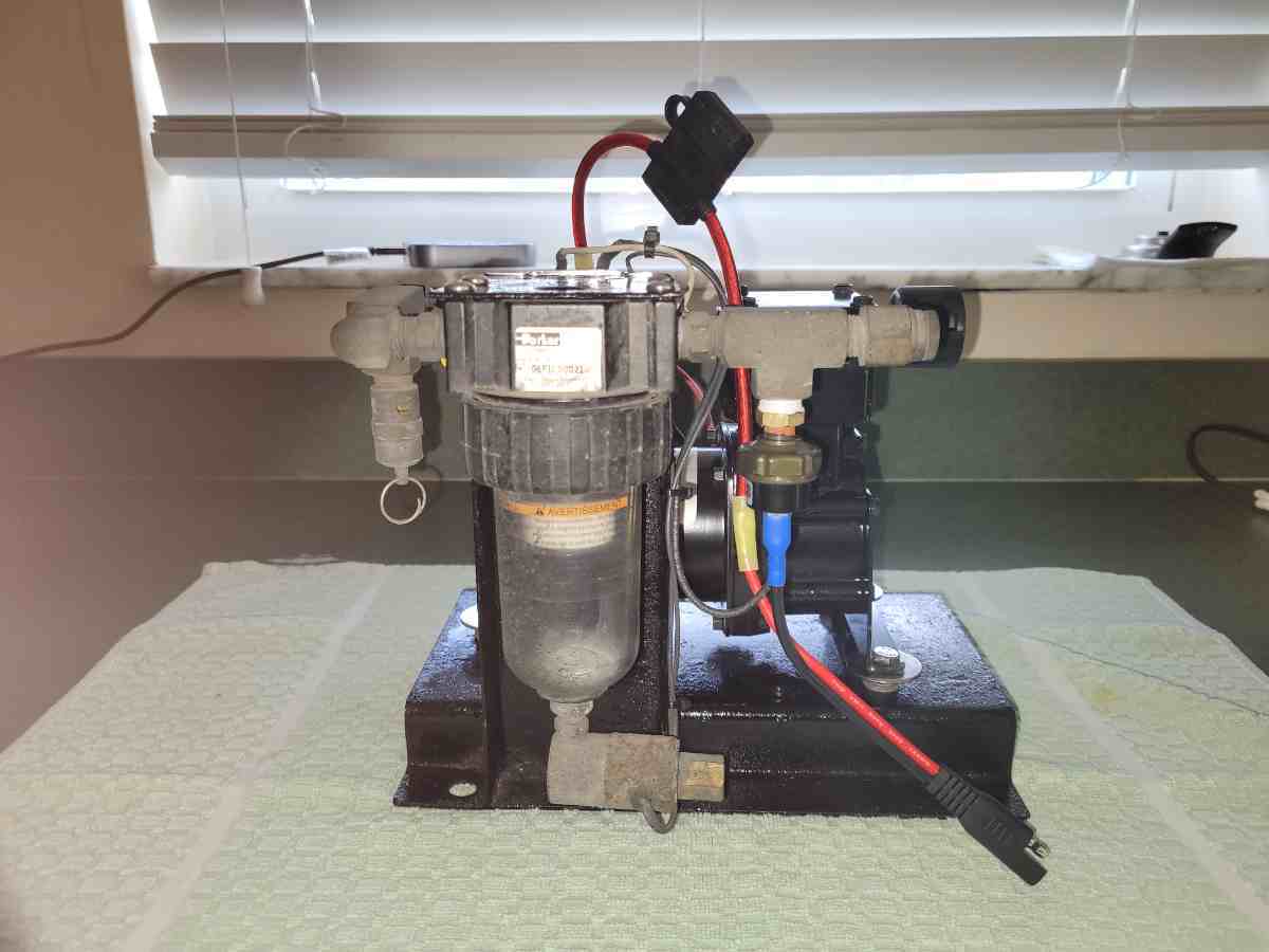 Rebuild and Relocate HWH Auxillary Air Leveling System - 06 Dynasty ...