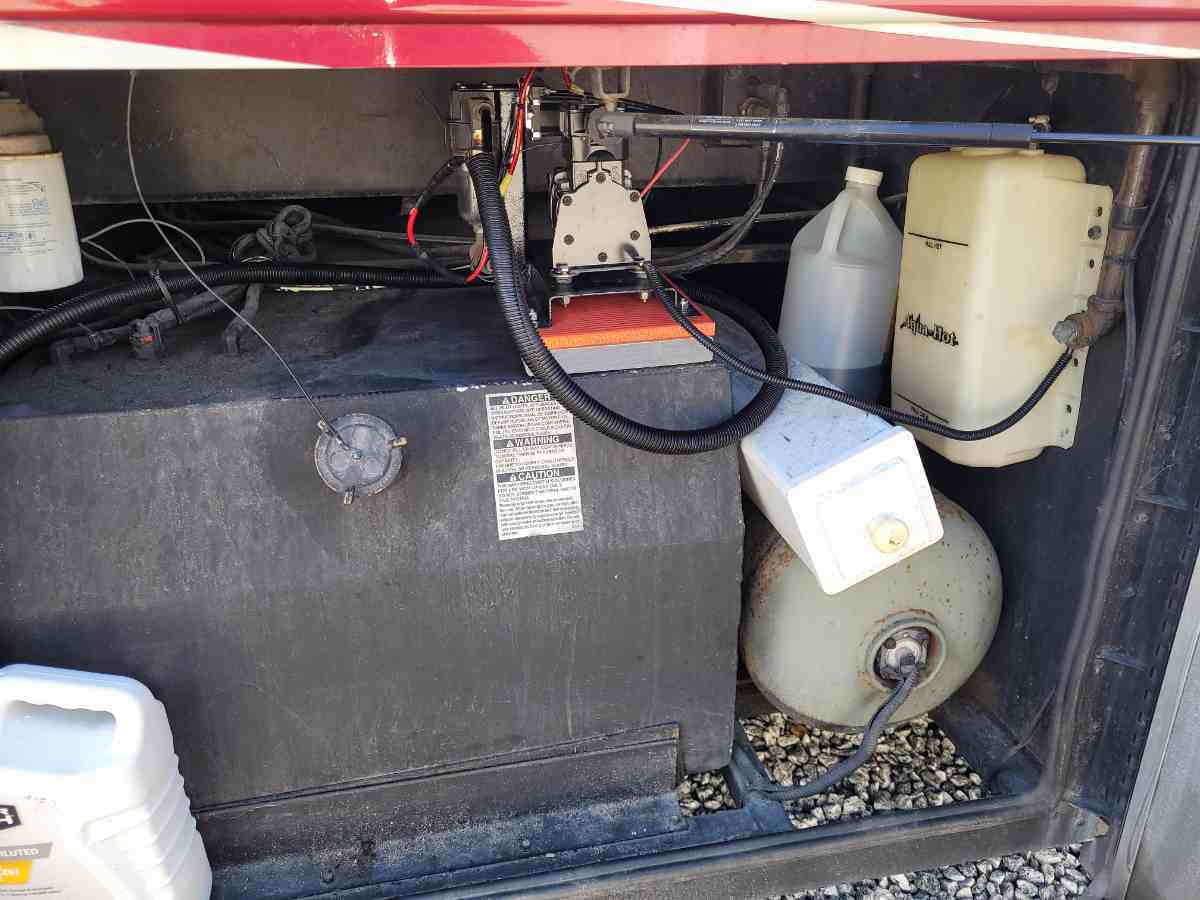 Rebuild and Relocate HWH Auxillary Air Leveling System - 06 Dynasty ...