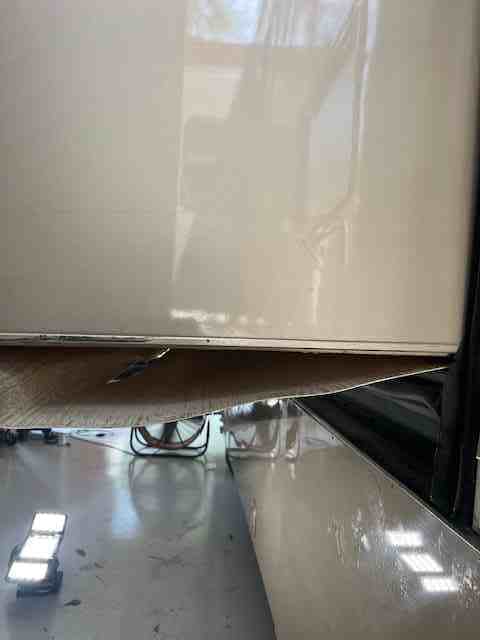 Underside slide repair - Body, Awning, Roof, Slides, & Steps - Monacoers