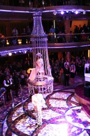 Grandeur Centrum Aerial Show - Royal Caribbean International - Cruise ...