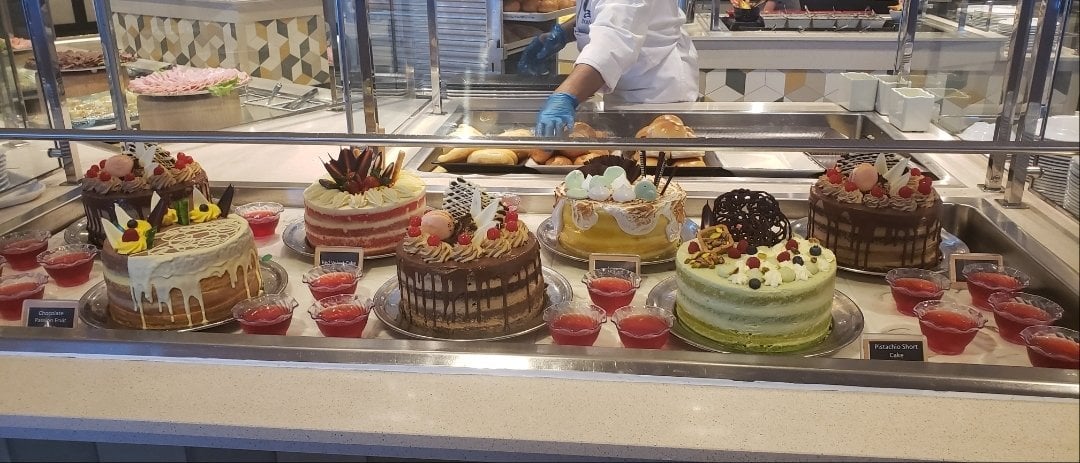 Cakes added to Premium Dessert offerings on Crown Princess - Princess ...