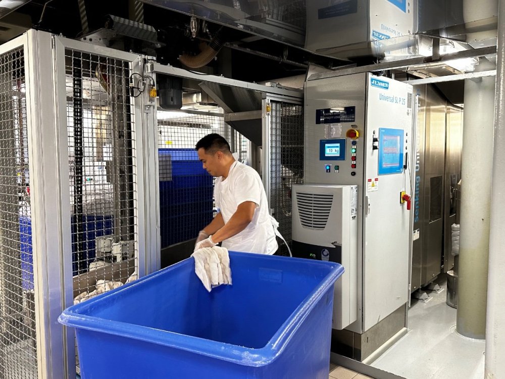 Laundry Service aboard NCL Ships, especially the NCL/Spirit - Norwegian ...