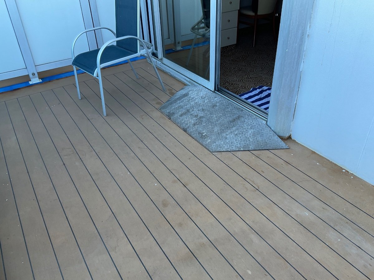 Sapphire (& Diamond?) D736/737 review with photos. - Princess Cruises ...