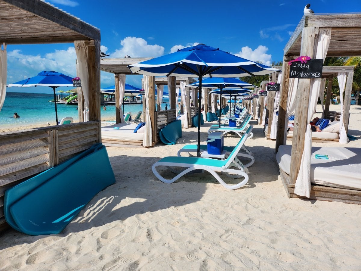 CocoCay Day Beds - Details to Help You Choose - Royal Caribbean ...