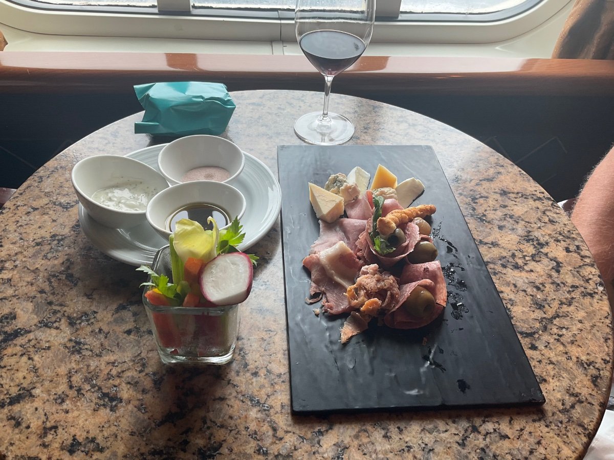 Casual dining venues Crown Princess - Princess Cruises - Cruise Critic ...
