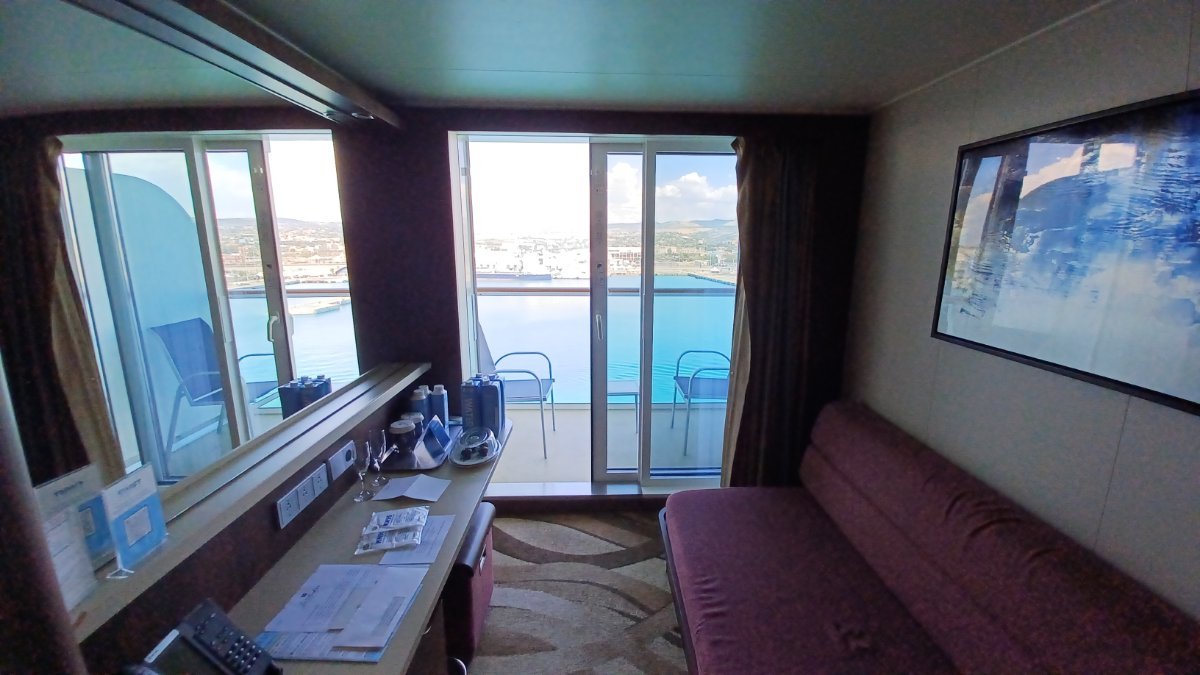 The Escape--Club Balcony Suite - Norwegian Cruise Line - Cruise Critic ...
