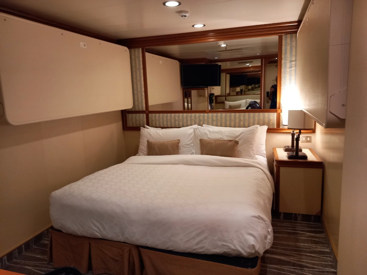 Grand Princess Interior Cabin configuration .... - Princess Cruises ...