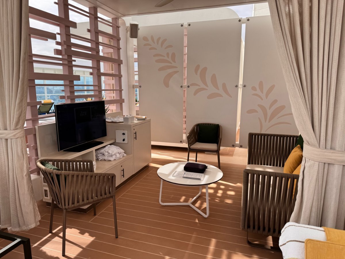 Enchanted Princess Review WITH PICS - April 20, 2024 - Princess Cruises ...