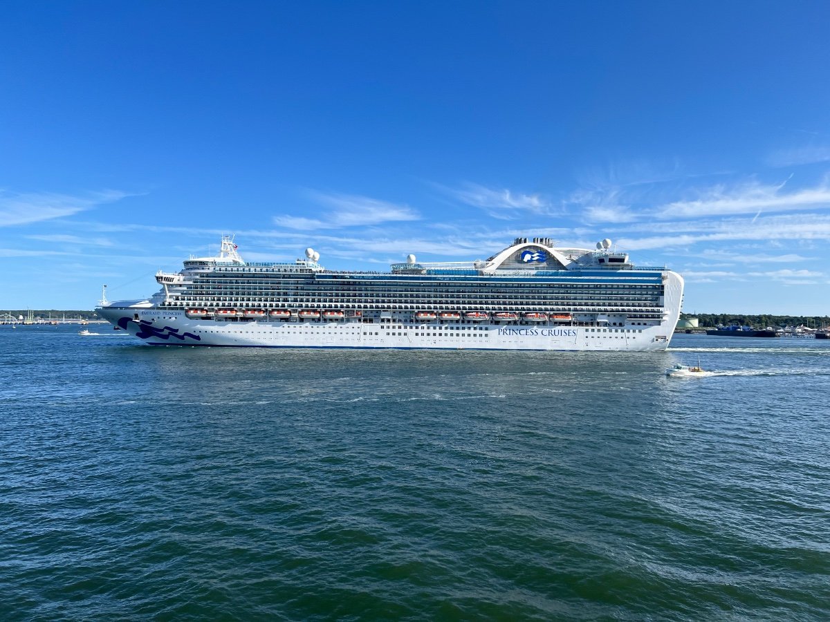 LIVE: Emerald Princess, Boston to Quebec, August 28, 2024-September 7 ...