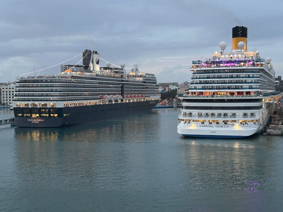 LIVE Sky Princess in the Caribbean 12/22/24 - 1/5/25 - Page 18 ...