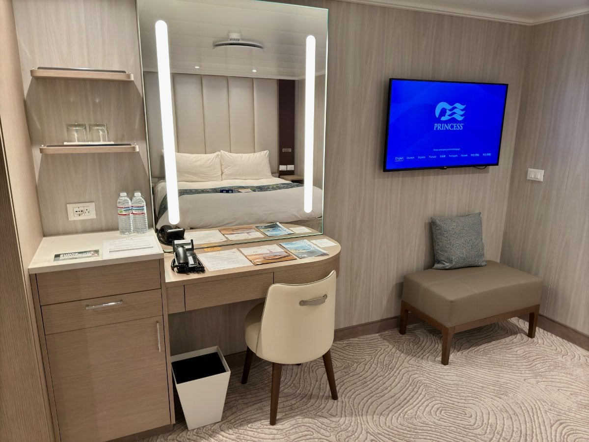 Sun Princess Interior Cabin 12102 Photos - Princess Cruises - Cruise ...