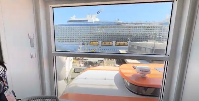 Apex category E3 partially obstructed view infinite balcony - Celebrity ...
