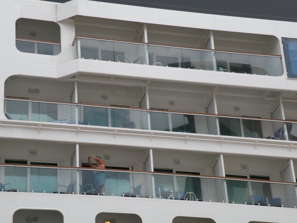NCL Jewel Balcony Cabin 10510 (or 10010): is it a PrivaSea or Hull ...