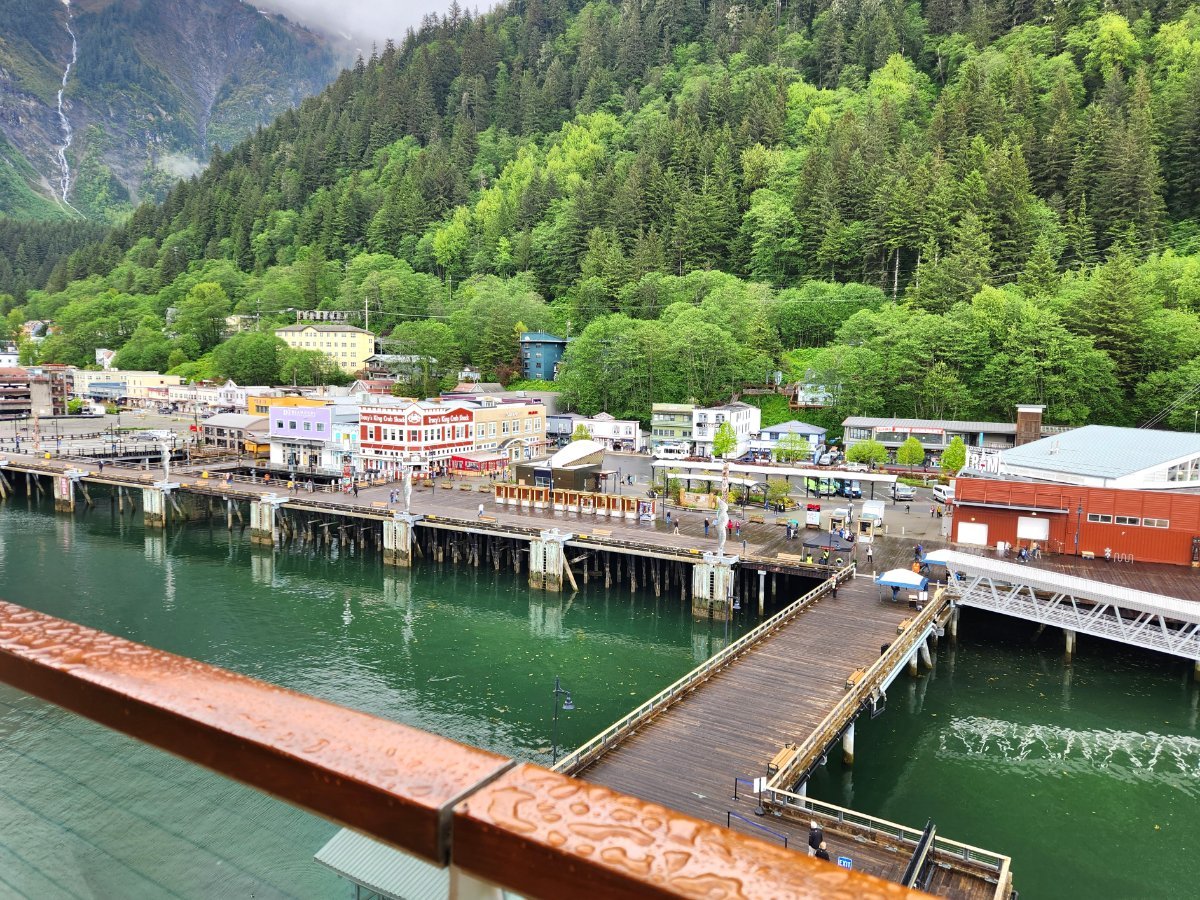Complimentary rain jacket Alaska - Seabourn Cruise Line - Cruise Critic ...