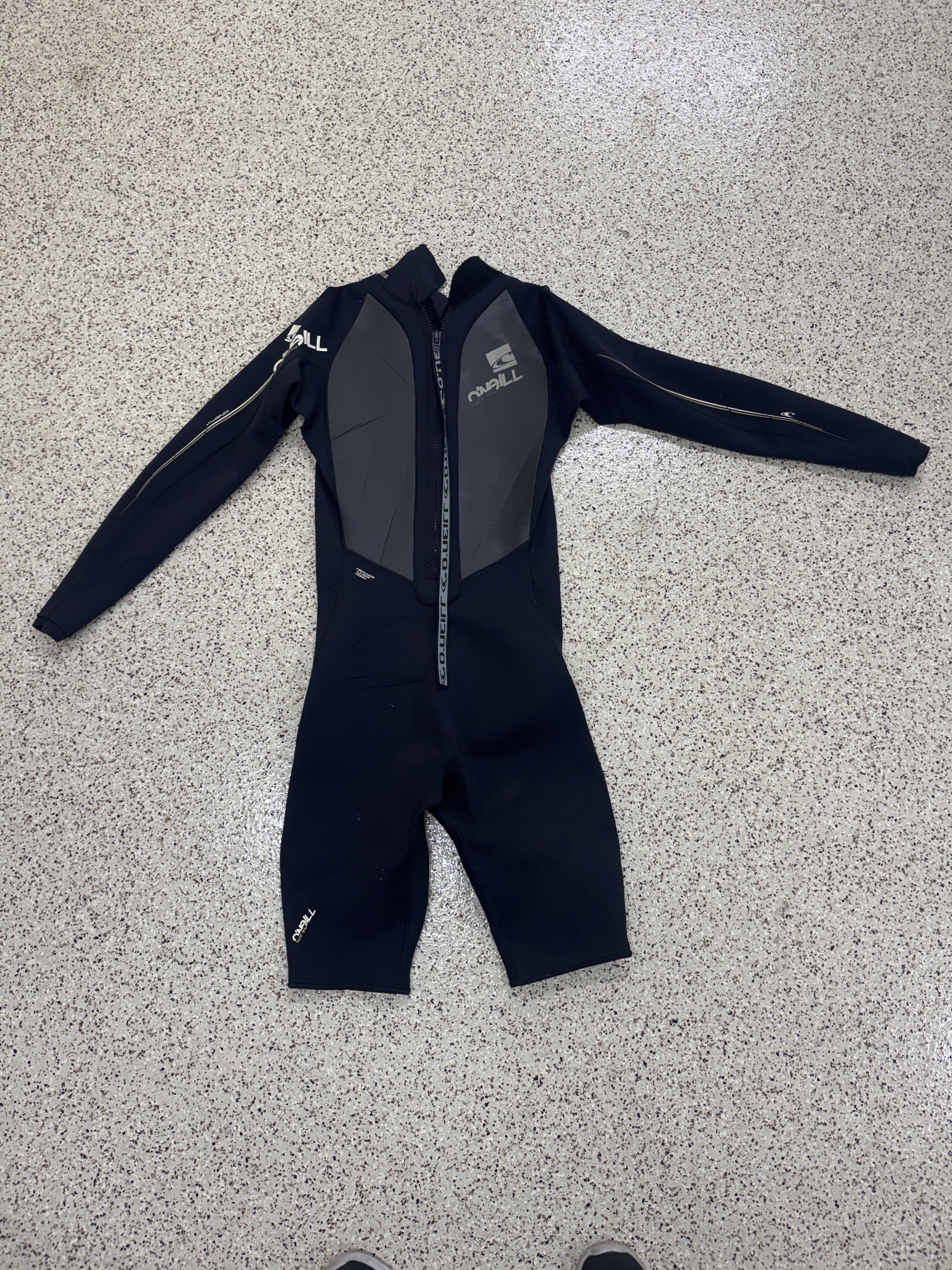 Multiple Wetsuits - Shorty - Spring Suits - Stuff For Sale - BallOfSpray