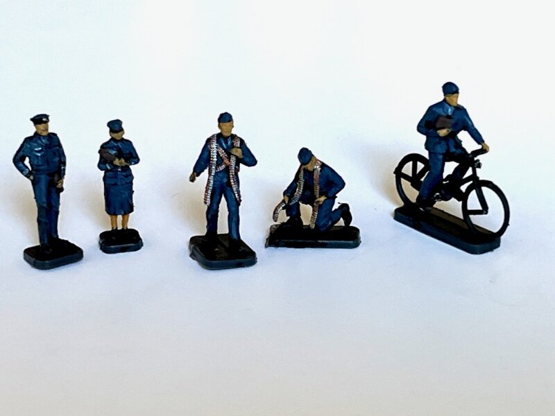 D-Day Air Assault Set 1:72 - Figures, Dioramas & Scenery - Hornby ...