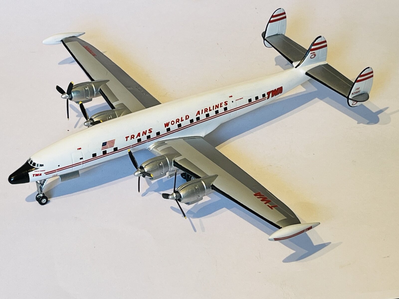 Minicraft 1:144 Lockheed Super-G Constellation - Airfix - Hornby ...