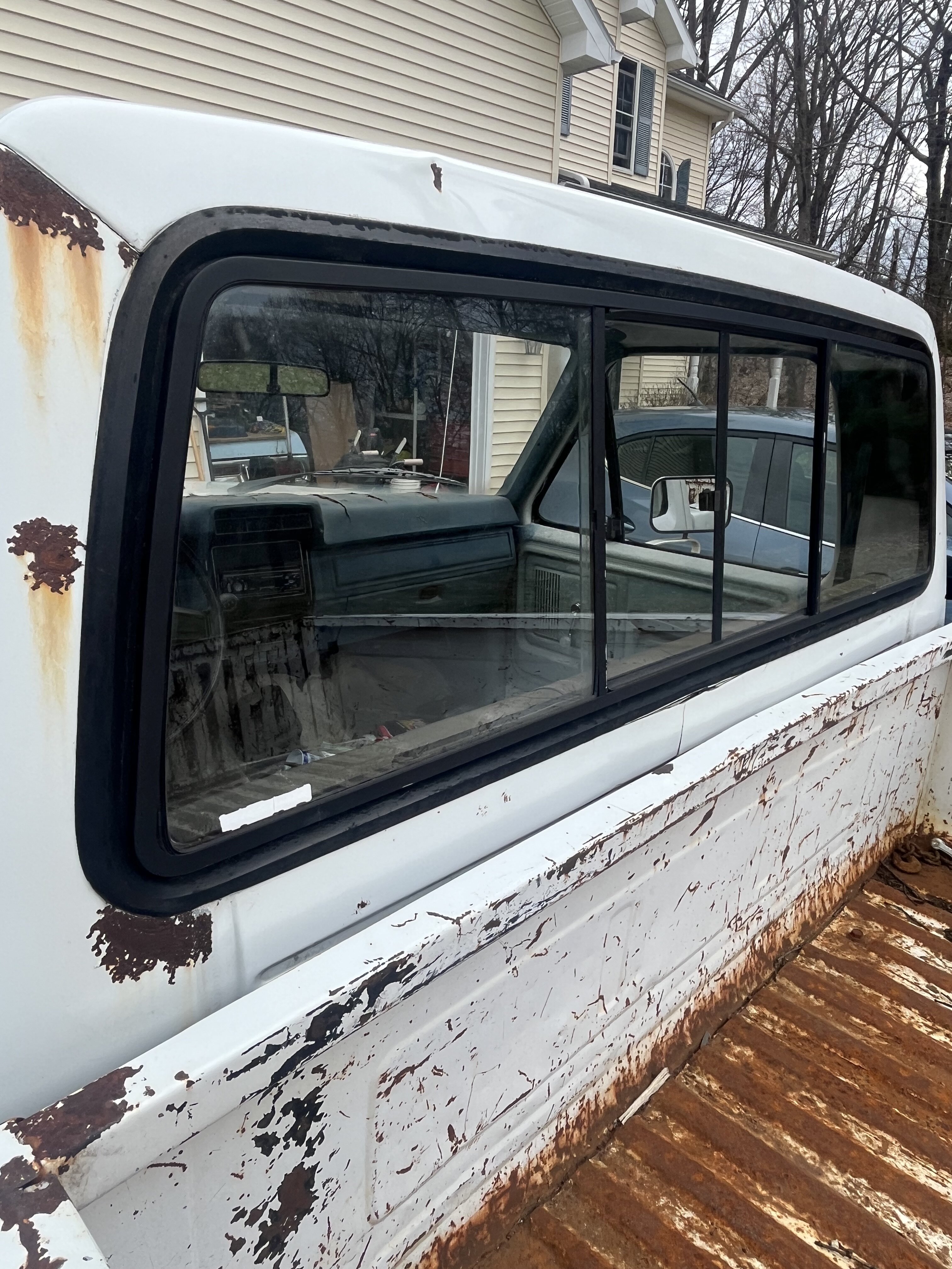 Rear slider ID for my 81. Will need gasket in future. - General ...