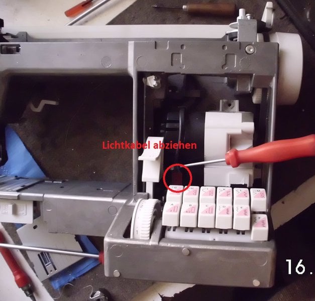 Tipmatic 1027 - Pfaff - Hobbyschneiderin 24