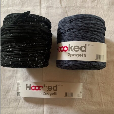 Hooked Zpagetti-Garn und Haken und Nähzubehör - Bauschgarn etc ...