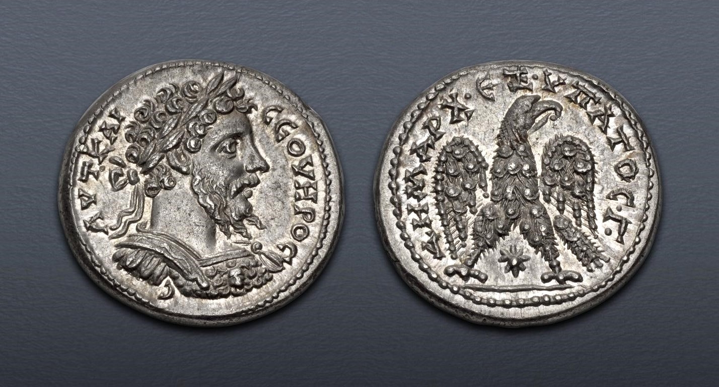 What's going on here ? - Roman Imperial Coins - Numis Forums