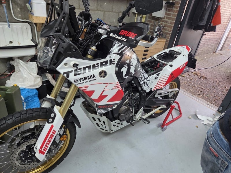 Acerbis Tank - adding decals - Yamaha Tenere 700 General Discussion ...