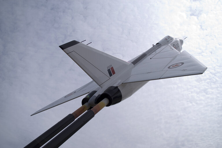The Avro Arrow flies again in Barry's Bay Ontario, home of test pilot ...