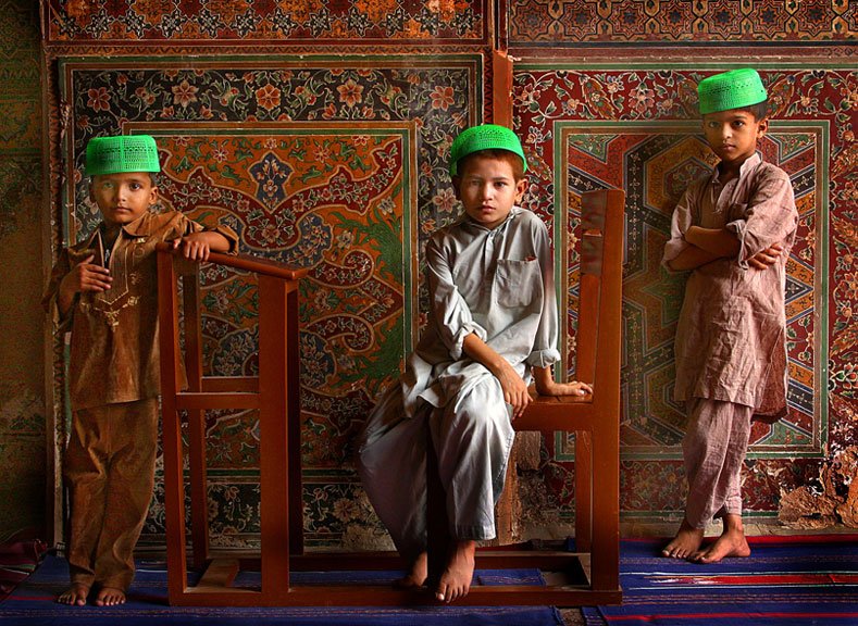 Three Kids In The Mosque - Journalism - Photo.net